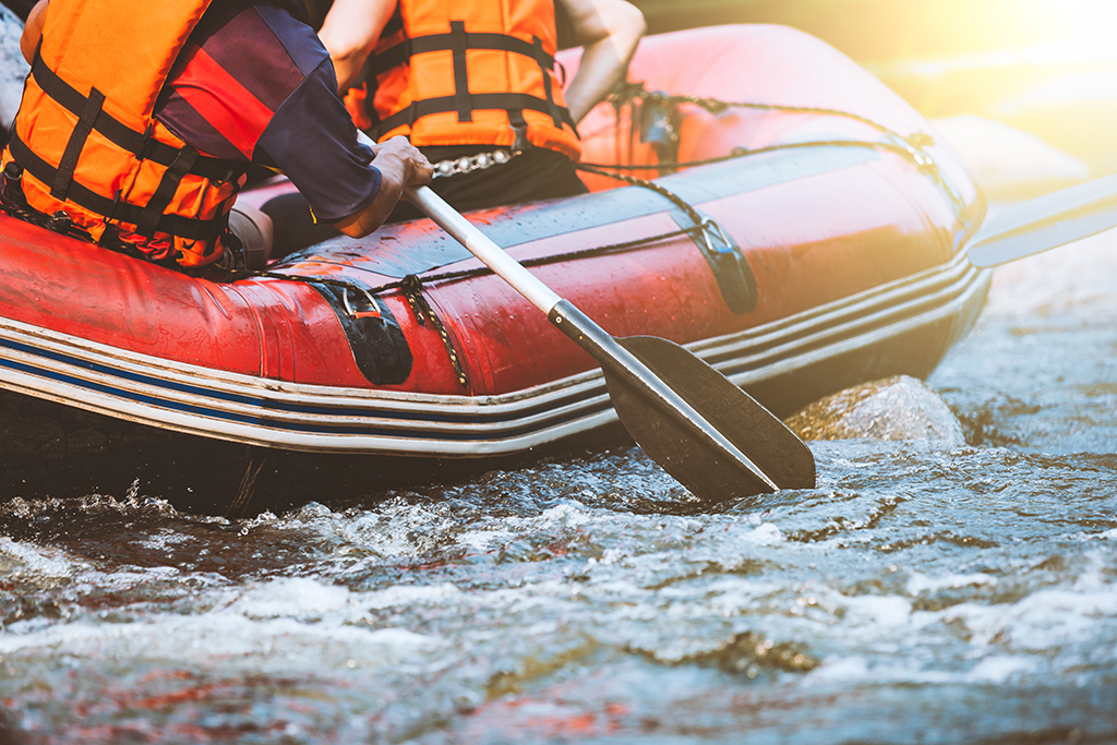 Adventure Hero - Grand Canyon Rafting: Oar vs. Motorized Trip?